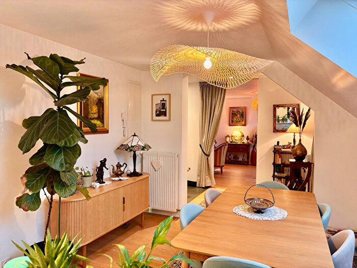 Appartement à vendre - Chantilly - 5 pièces - 3 chambres