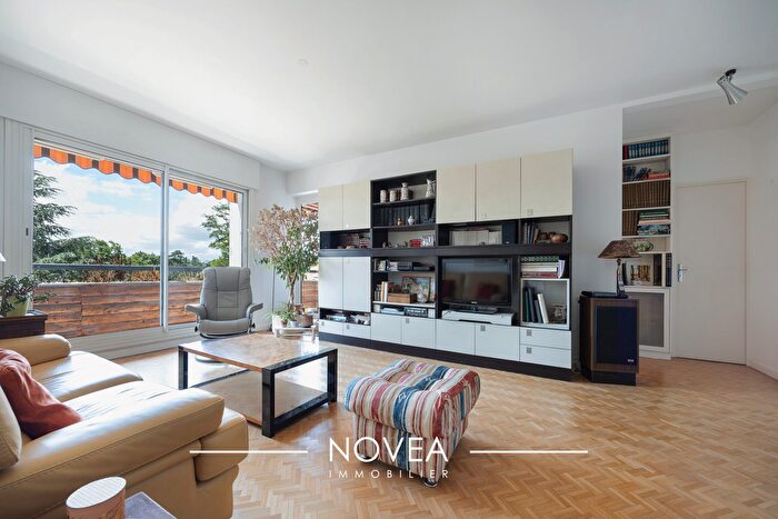 Appartement 7 pièces à Écully, Les Serres, Vivier, à vendre