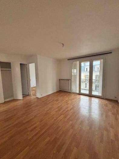 Centre-Halles Carnot, Limoges - Appartement 4 pièces à louer