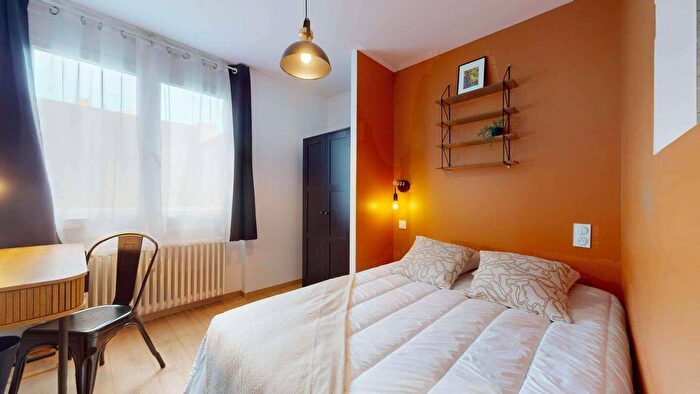 Appartement 1 pièce à louer - Badouillère-Saint Roch-Valbenoîte, Saint-Étienne
