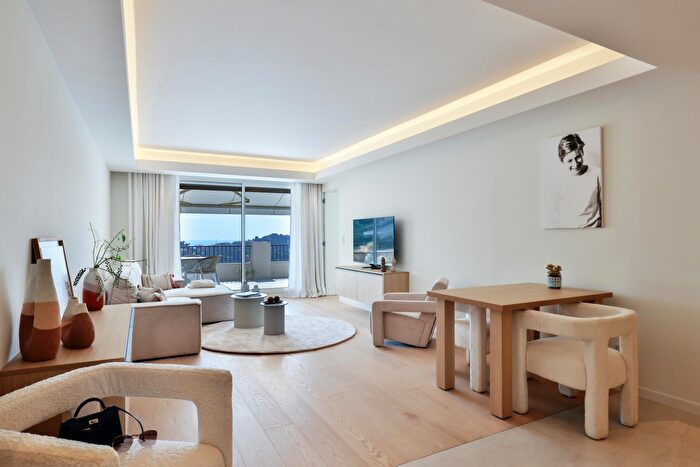 Appartement à vendre - Villefranche-sur-Mer - 3 pièces - 2 chambres
