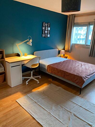 Appartement à louer - Villeurbanne - 5 pièces - 4 chambres