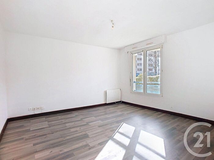 Appartement à louer - Joué-lès-Tours - 1 pièce