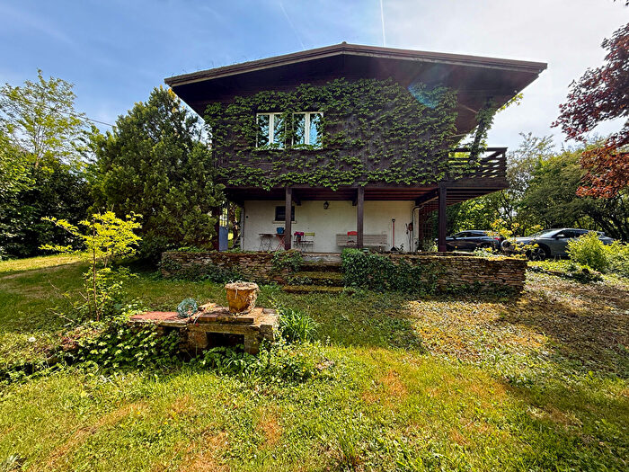 Maison 6 pièces à Sales, à vendre
