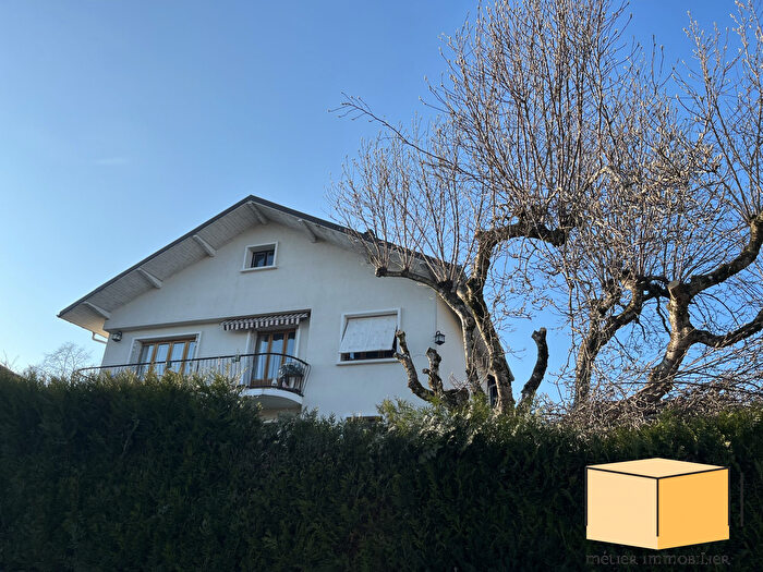 Maison à vendre - Belley - 4 pièces - 3 chambres