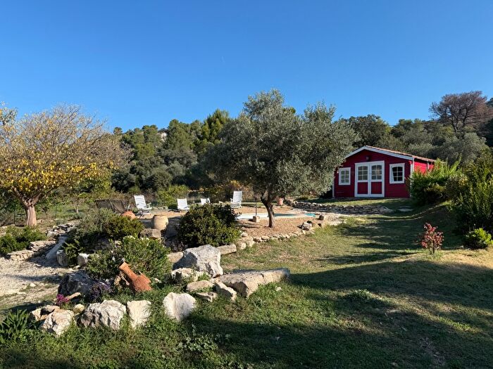 Maison à vendre - Cheval-Blanc - 8 pièces - 6 chambres