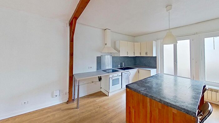 Appartement à louer - Clermont-Ferrand, Jaude, Fontgiève Saint-Alyre - 2 pièces - 1 chambre