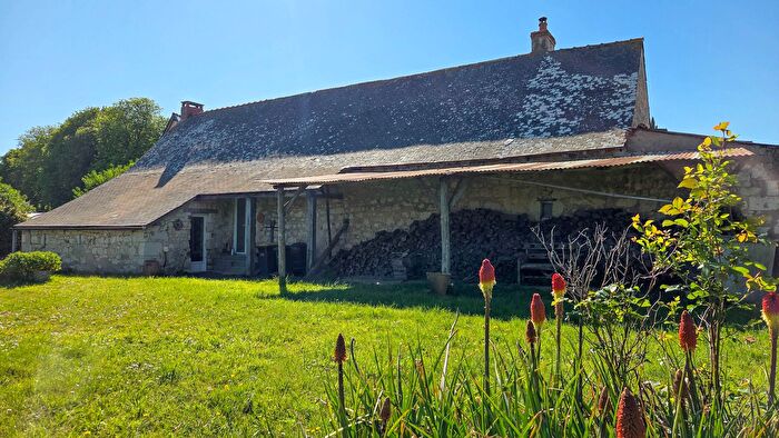 Maison à vendre - Vernoil-le-Fourrier - 4 pièces - 2 chambres