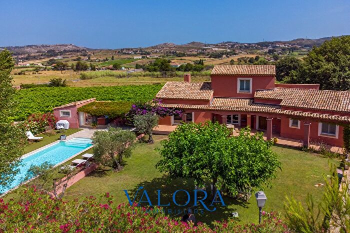 Maison à vendre - Sausset-les-Pins - 7 pièces - 4 chambres