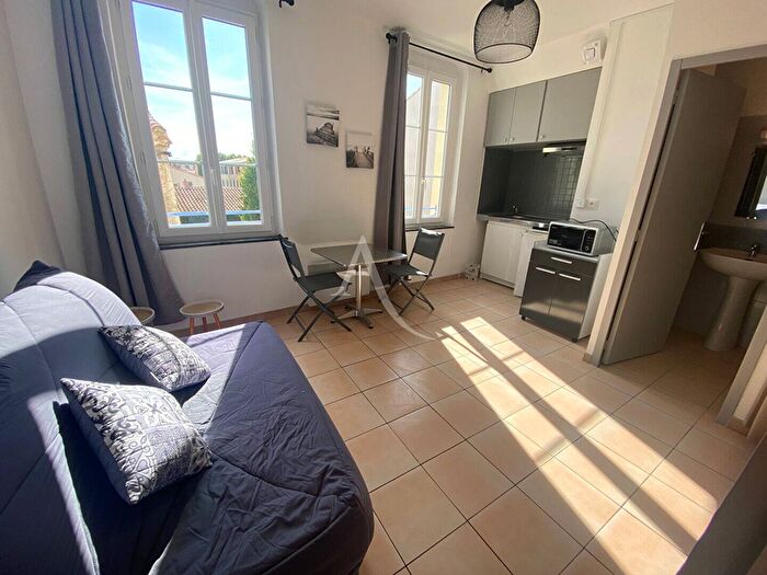 Appartement à louer - Bourg-Charité, Narbonne - 1 pièce