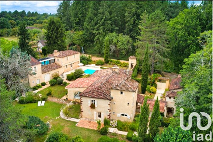 Maison à vendre - Mazeyrolles - 10 pièces - 5 chambres