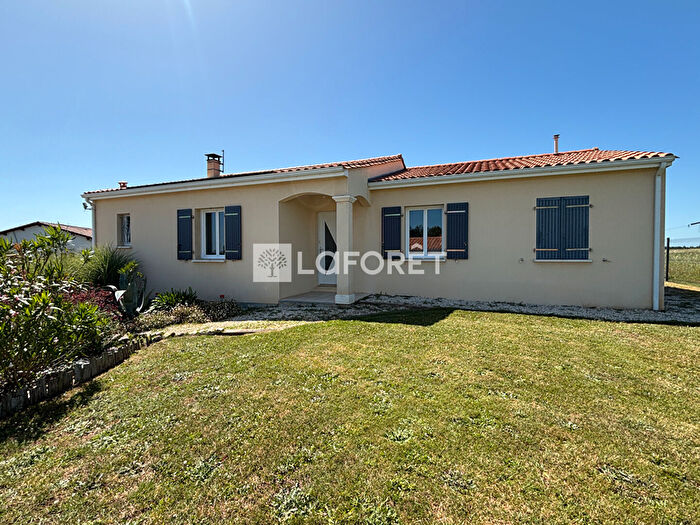 Maison 6 pièces à vendre à Saint-Sulpice-d'Arnoult