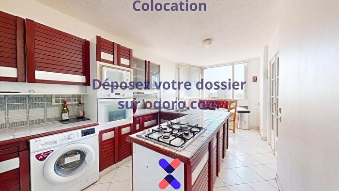 Appartement à louer - Le Bachut, Lyon ème arrondissement - 6 pièces - 5 chambres