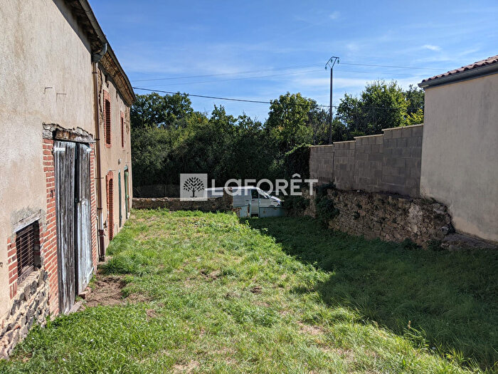 Maison à vendre - Marcilly-le-Châtel - 8 pièces - 3 chambres