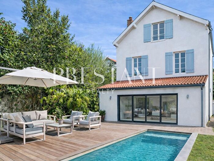 Maison à vendre - Biarritz, Saint-Martin, Lahouze, Verdun - 11 pièces