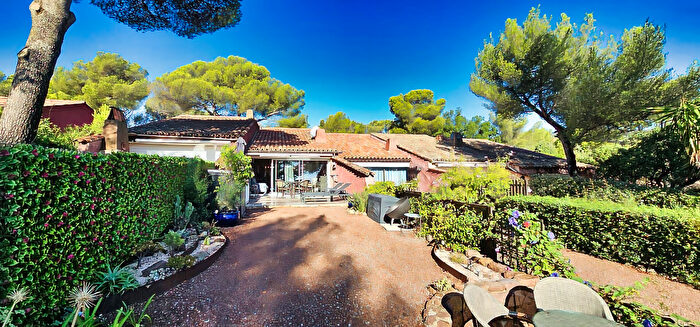 Appartement à vendre - Saint-Raphaël, Agay - 2 pièces - 1 chambre