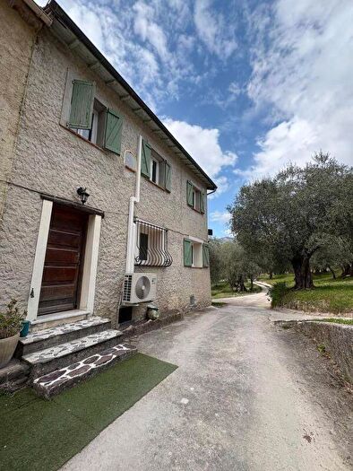 Coaraze : Maison 5 pièces à louer