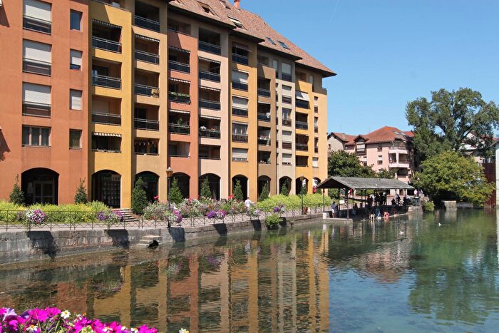 Annecy, Centre-ville, Vieille ville, Marquisats : Appartement 2 pièces à louer