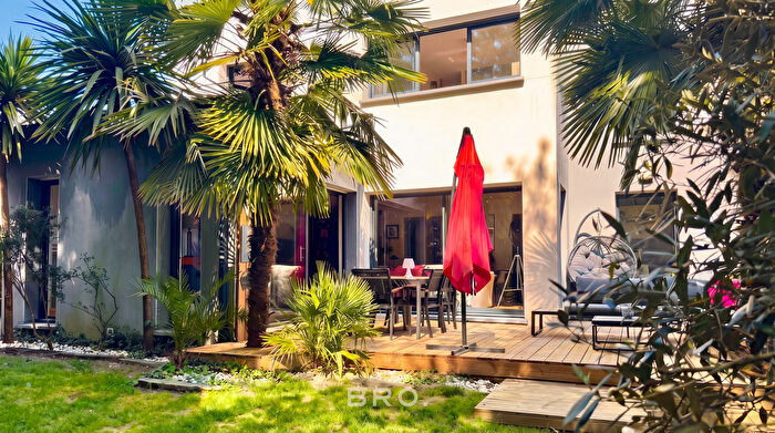Maison à vendre - Vannes, Ouest - 5 pièces - 4 chambres