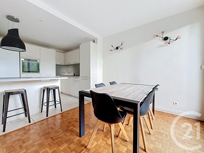 Appartement 4 pièces à Versailles, Porchefontaine, à vendre