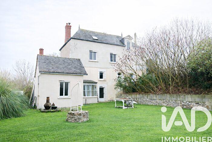 Maison à vendre - La Ménitré - 8 pièces - 5 chambres