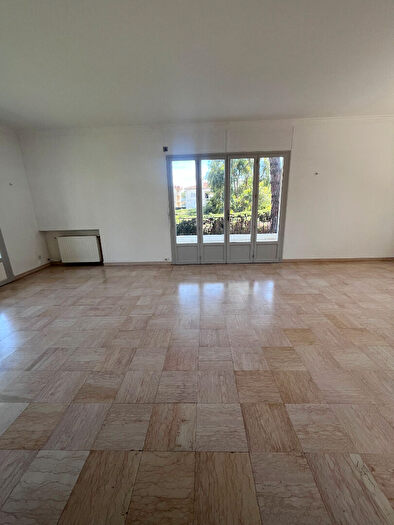 Appartement 3 pièces à louer à Antibes, Antibes-les-Pins, Trianon, Le Fournel, Peyregoue