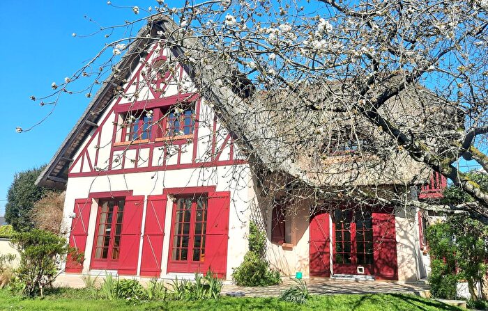 Maison 7 pièces à vendre - Bihorel, Bihorel ancien, Village