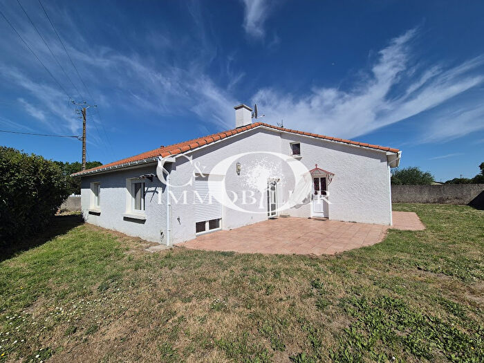 Maison 4 pièces à Saint-Étienne-de-Mer-Morte, à vendre