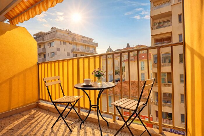 Appartement à vendre - Nice, Borriglione - 3 pièces - 2 chambres