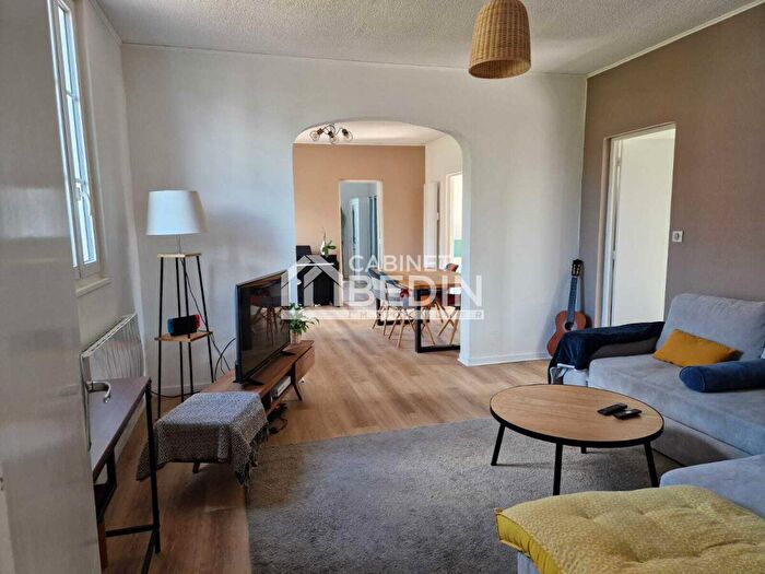 Maison à vendre - Saint-Médard-en-Jalles, Centre-ville - 5 pièces - 4 chambres