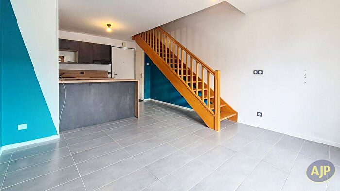 Appartement à louer - Le Bourg sous la Roche-Rivoli-Courtaisière, La Roche-sur-Yon - 2 pièces - 1 chambre