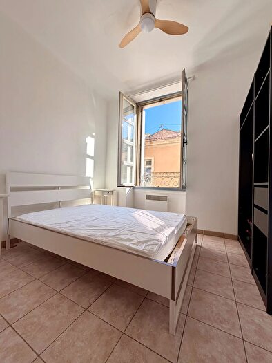 Nîmes, Ecusson, Arènes : Appartement 2 pièces à vendre