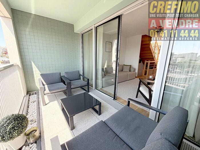 Asnières-sur-Seine, Gresillons, Voltaire : Appartement 4 pièces à vendre