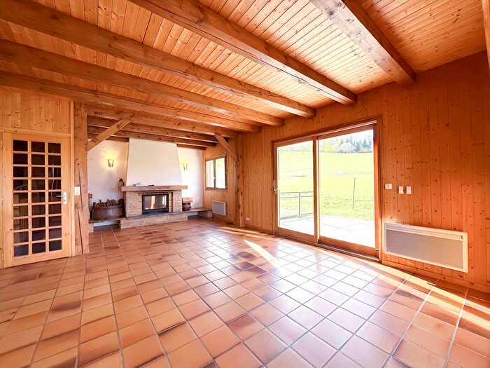 Maison 6 pièces à louer à Faucigny