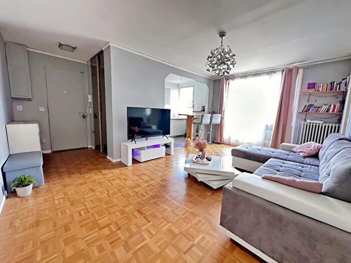 Appartement à vendre - Montmagny, Centre-ville, Carrières - 2 pièces - 1 chambre