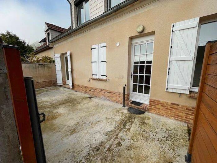 Maison 3 pièces à louer à Jaux