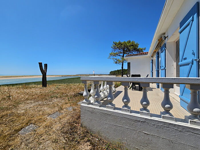 Maison à vendre - La Faute-sur-Mer - 7 pièces - 6 chambres