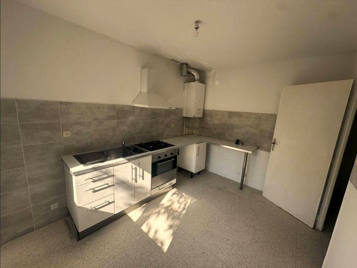 Route de Nîmes, Lunel - Maison 4 pièces à louer