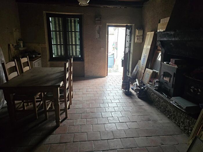 Auzat-la-Combelle - Maison 3 pièces à vendre