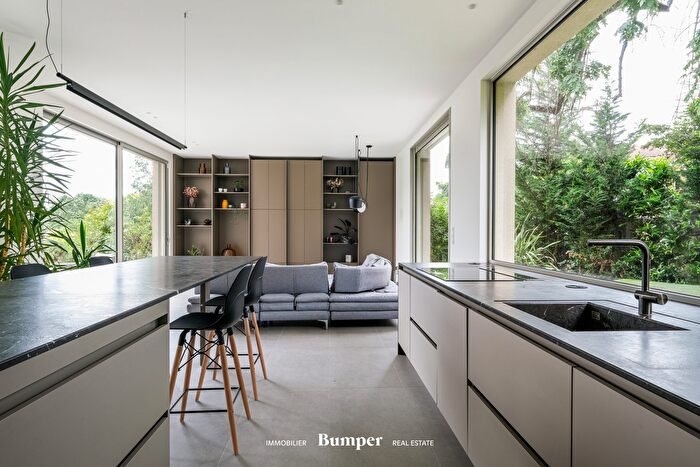 Maison 5 pièces à Lyon 5ème, Ménival, Battières, La Plaine, à vendre