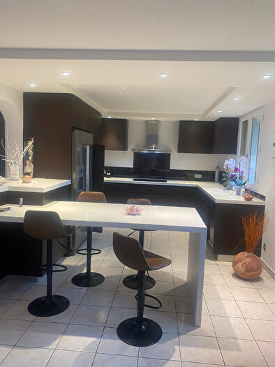 Maison 5 pièces à Villers-le-Lac, à louer