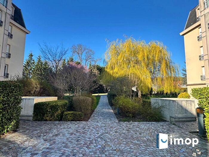 Appartement à vendre - Soisy-sur-Seine - 4 pièces - 2 chambres