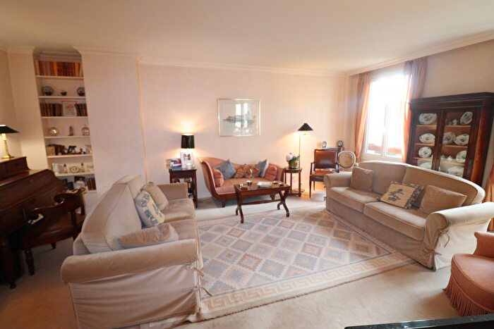 Louveciennes : Appartement 5 pièces à vendre