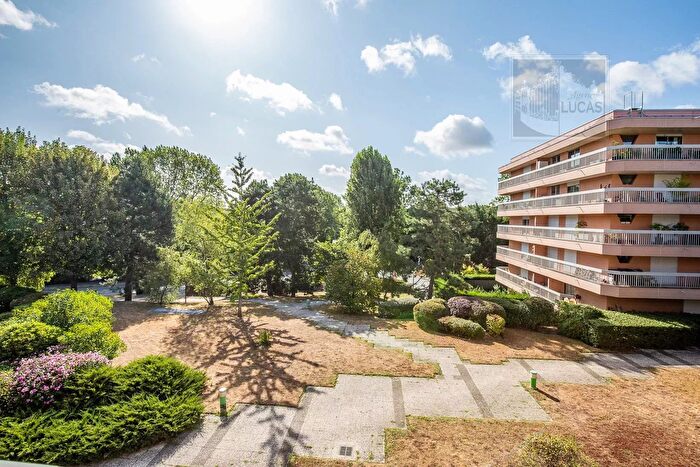 Appartement 4 pièces à vendre - Verrières-le-Buisson, Gros Chênes, Noisette, Tombeau de Molé