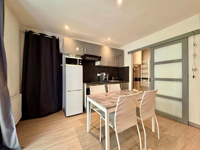 Appartement à louer - Centre Nord-Saint Ferjeux, Vesoul - 2 pièces - 1 chambre