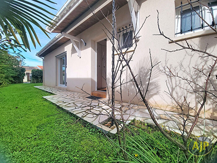 Maison à vendre - Mérignac, Saint-Augustin - 4 pièces - 3 chambres