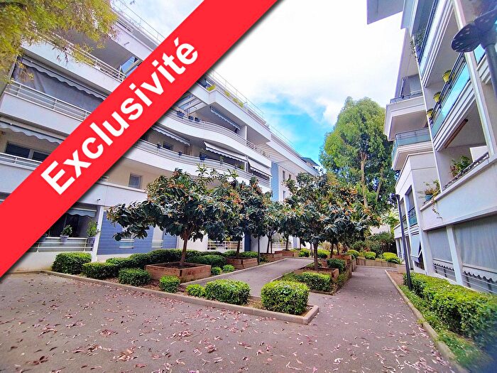 Appartement à vendre - Nice, Saint-Roch - 2 pièces - 1 chambre