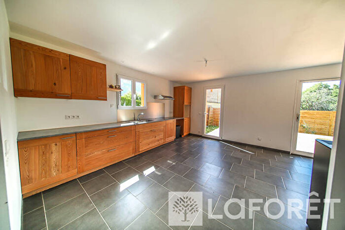 Maison à vendre - Châteauroux-les-Alpes - 4 pièces - 3 chambres