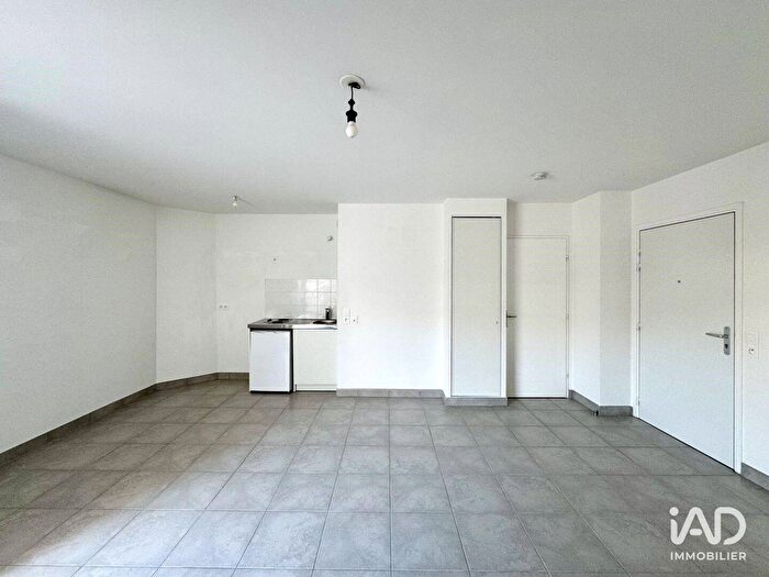Appartement 1 pièce à louer à Centre Ville-Sarments, Châtillon