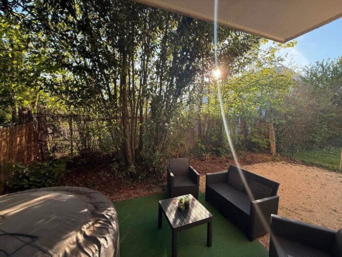 Appartement à louer - Croix Blanche-Près de Brou-Alagnier-Dîmes-Sardières, Bourg-en-Bresse - 2 pièces - 1 chambre